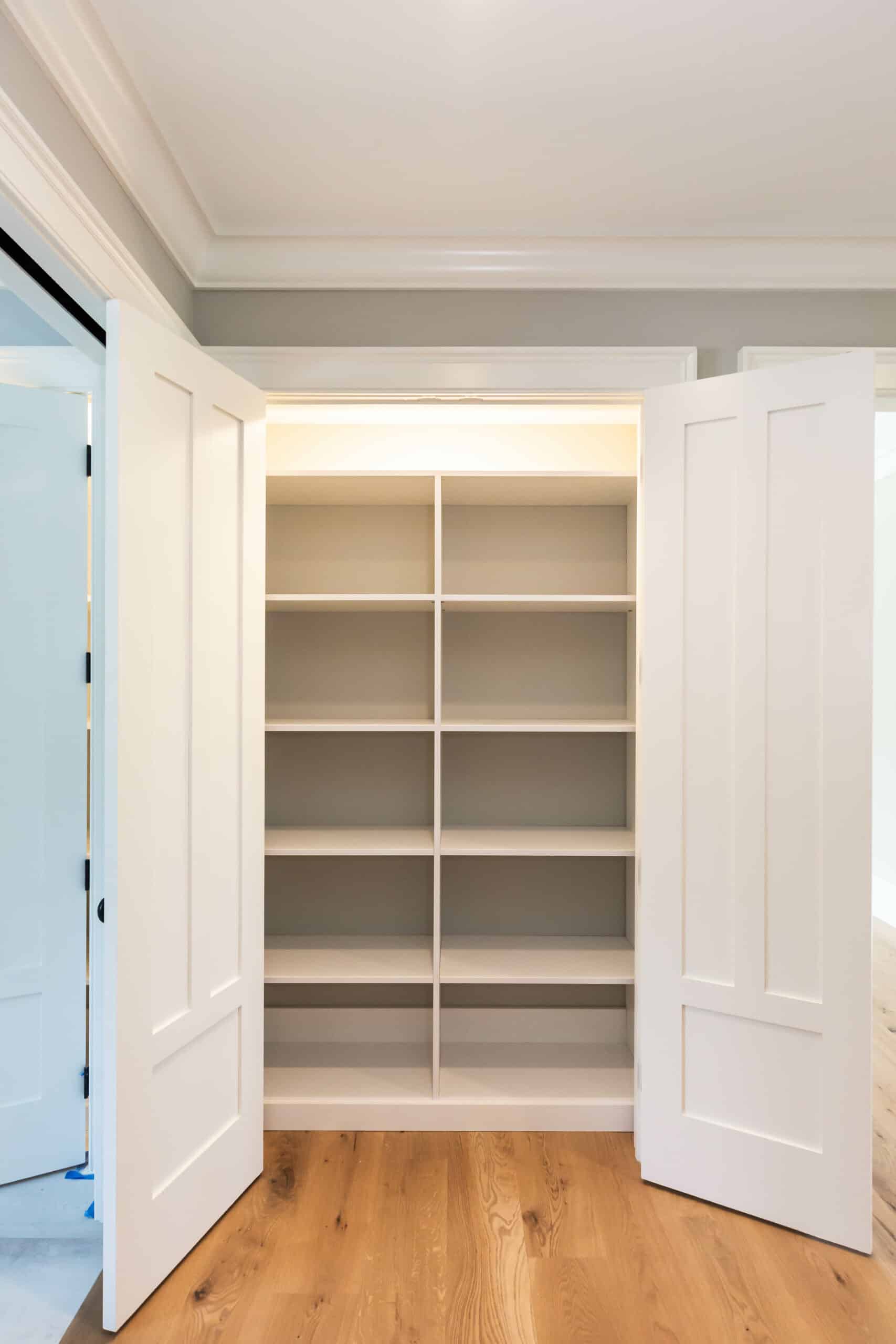 How to Choose a CIAMO Member and Approved Closet Component Supplier ...