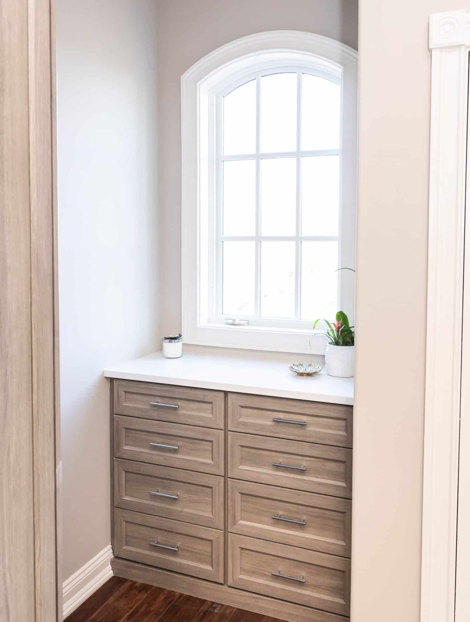 Closet Parts | Wholesale Closet Systems | Custom Closet Manufacturers